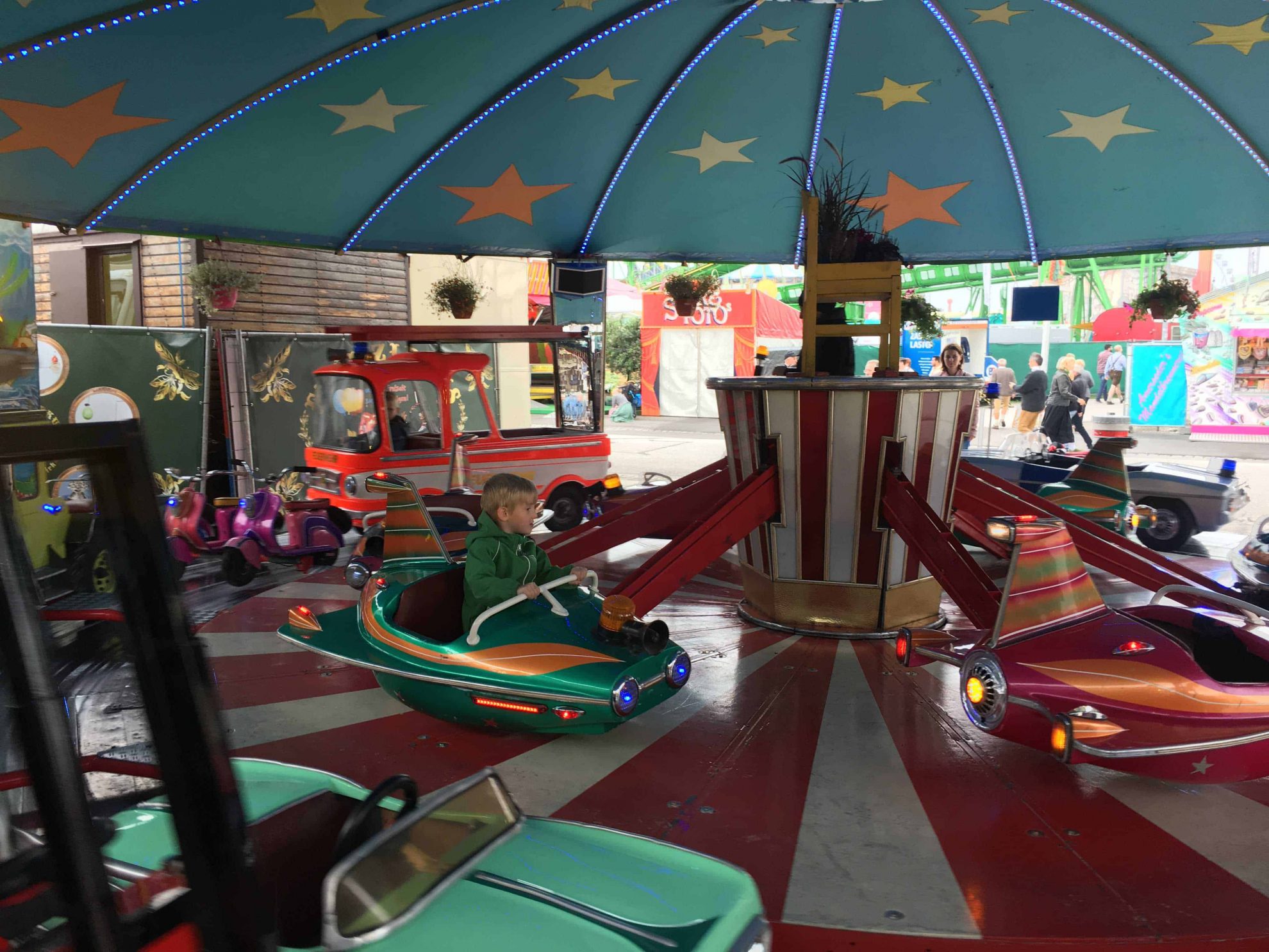 Visiting Munich Oktoberfest with Kids • Tapped Out Travellers