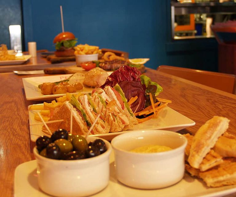 Where to Eat in Edinburgh Scotland with Kids • Tapped Out Travellers